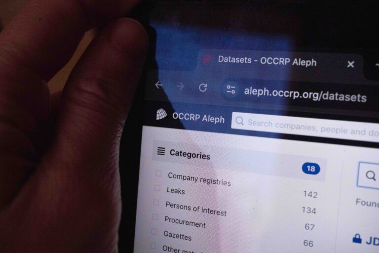 Six Fake News Techniques and Simple Tools to Vet Them – Global ...